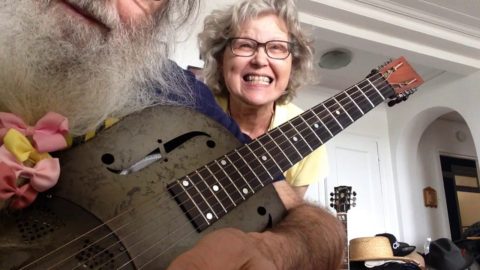 Jack Daniel's Whiskey Barrel Guitar | JUSTIN JOHNSON SOLO SLIDE GUITAR ...