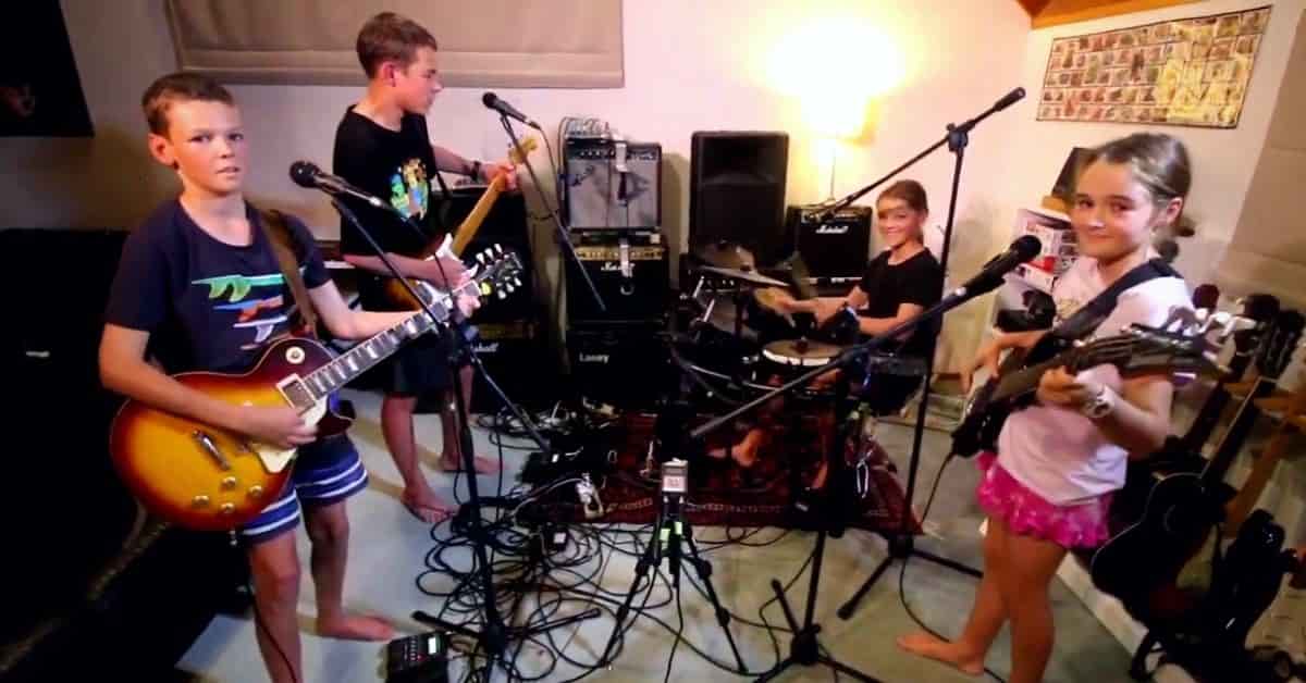 Kids Band Rumpus Playing Gary Moore's "Still Got The Blues"