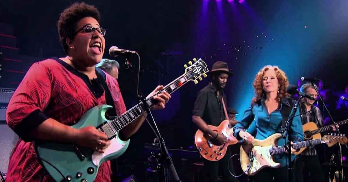 Bonnie Raitt, Tracy, Jeff and Beth Hart - Sweet Home Chicago