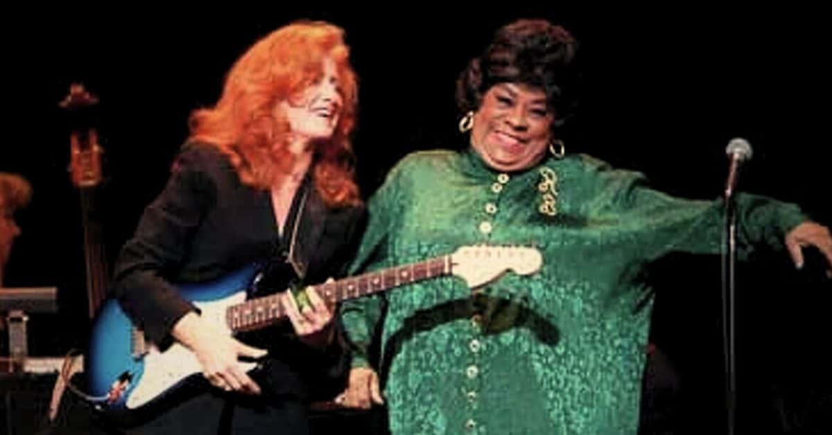 Ruth Brown and Bonnie Raitt - Mama He Treats Your Daughter Mean